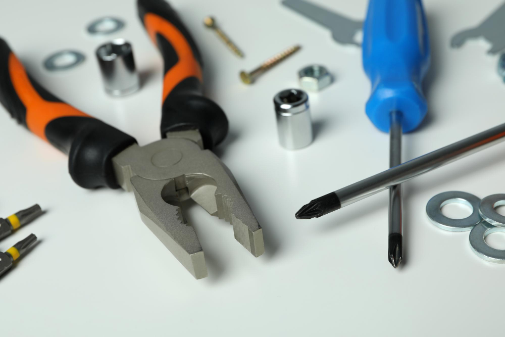 A Modern Man’s Guide To Tools, The Screwdriver - Stitched Together Pictures